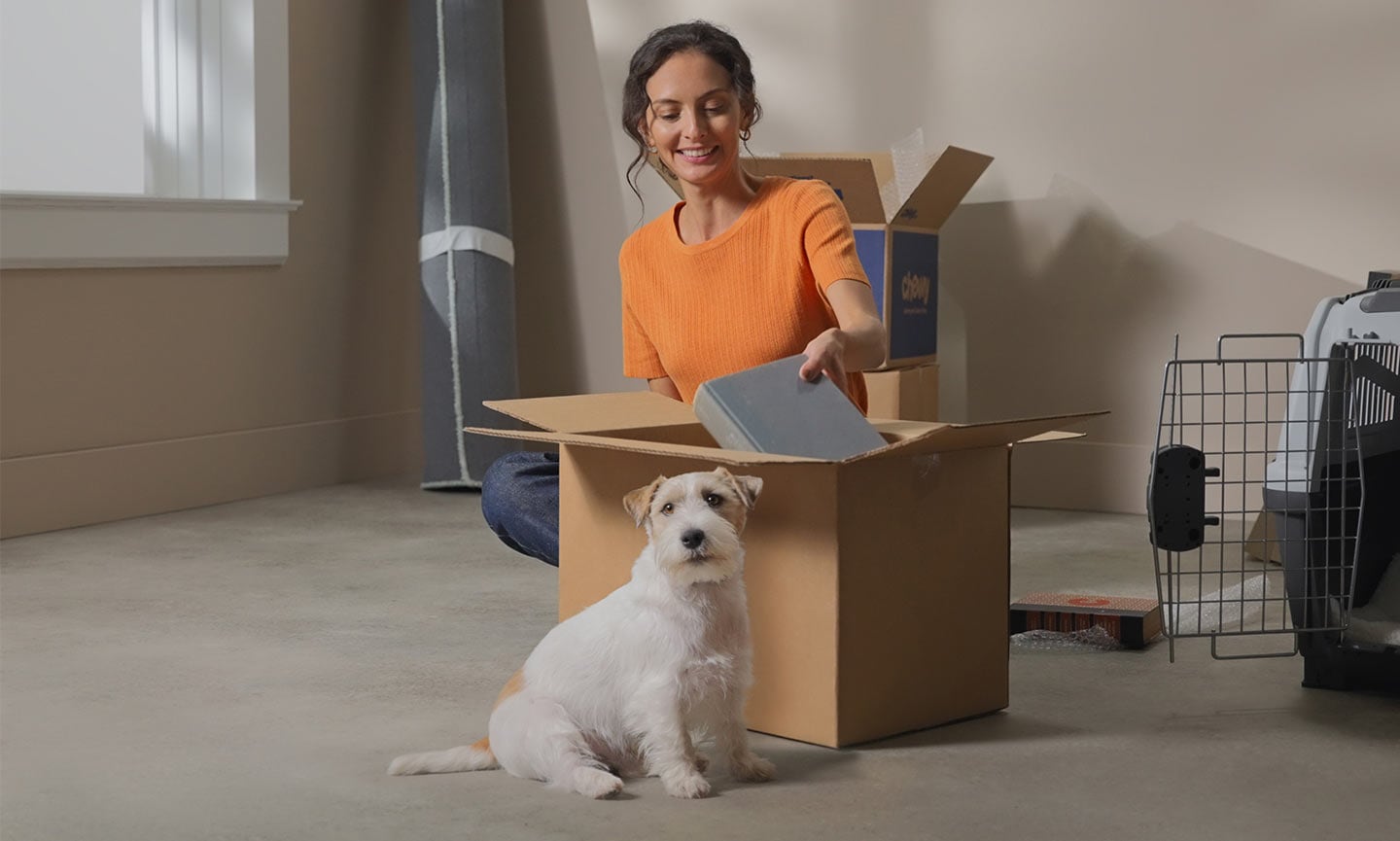 Moving With Dogs: How to Introduce a Dog to a New Home | Chewy